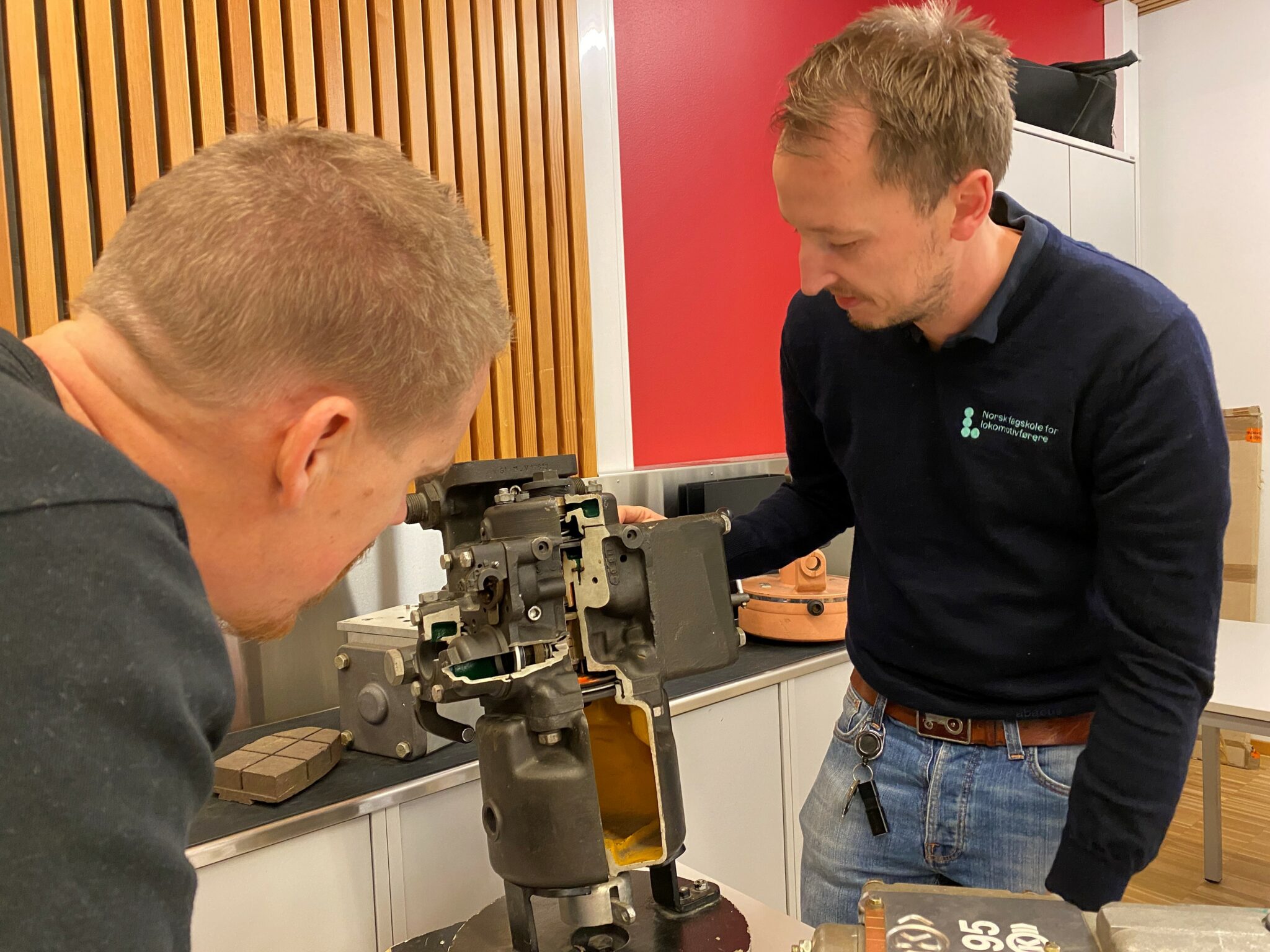 Ny og velkjent faglærer - Lokførerskolen